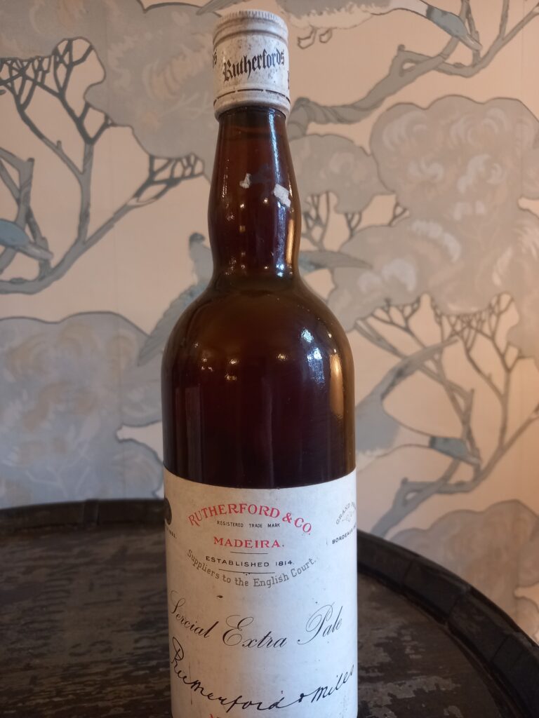 Rutherford & Miles Sercial Extra Pale - 1970s